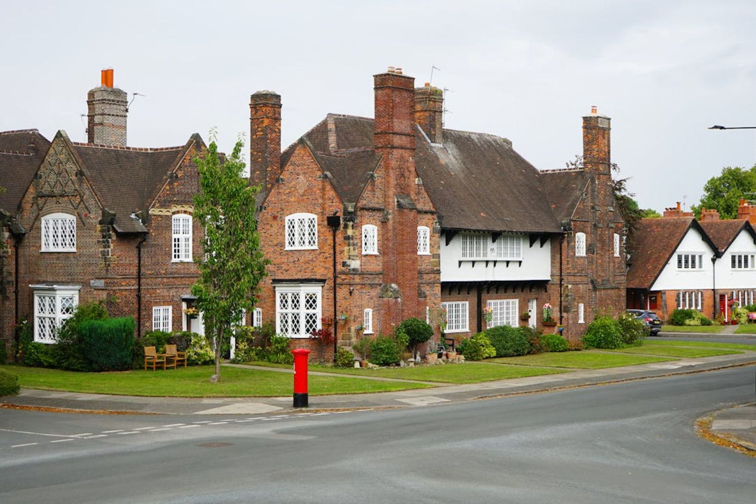 Hightown: One of the UK’s Most Desirable Villages – Lyons Estates